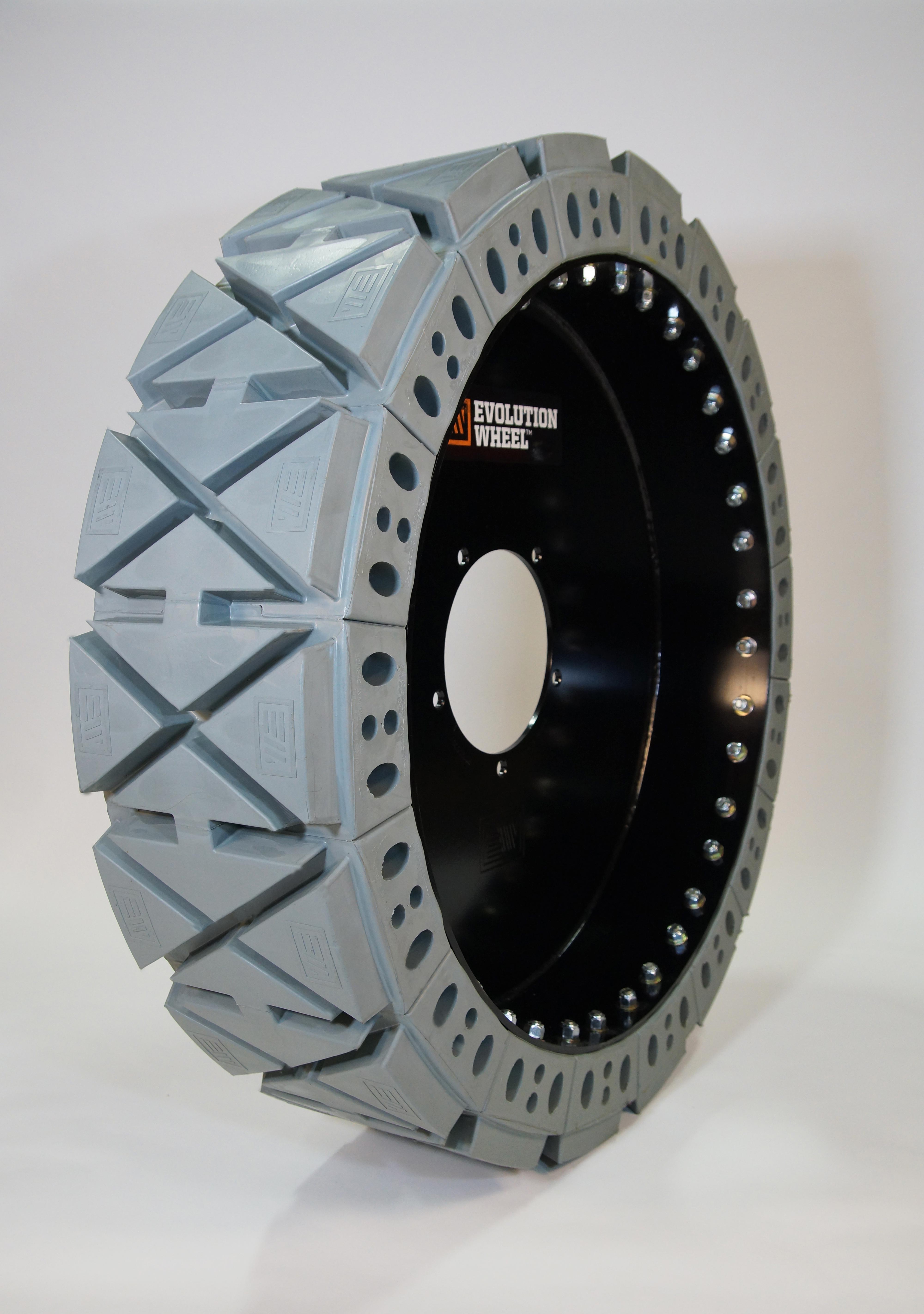 Evolution Wheel - Non Marking Telescopic Forklift Tires